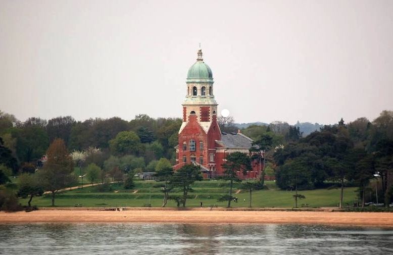 Airport Transfers in Fareham, UK - Southampton Taxi